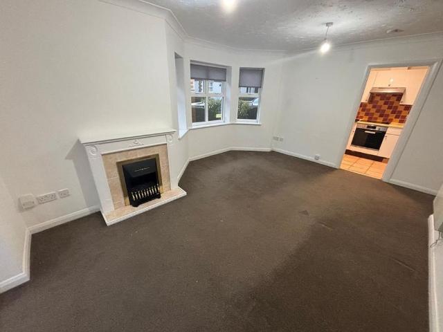 2 bedroom ground floor flat to rent