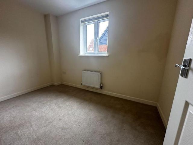 2 bedroom ground floor flat to rent