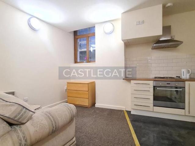 2 bedroom ground floor flat to rent