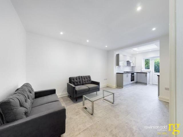 2 bedroom ground floor flat to rent