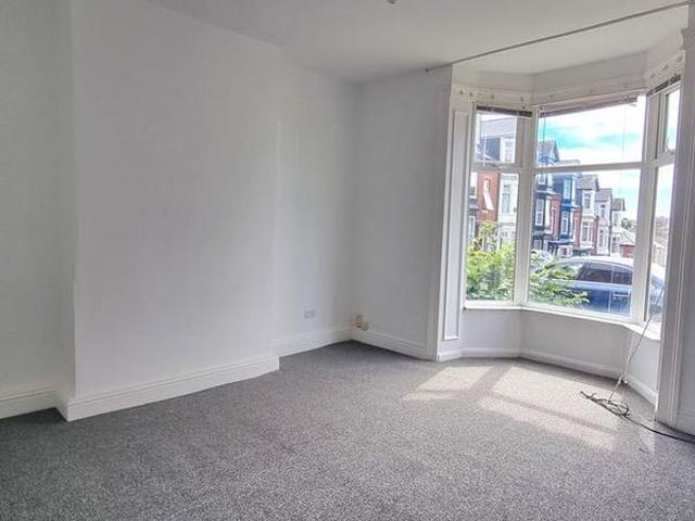 2 bedroom ground floor flat to rent