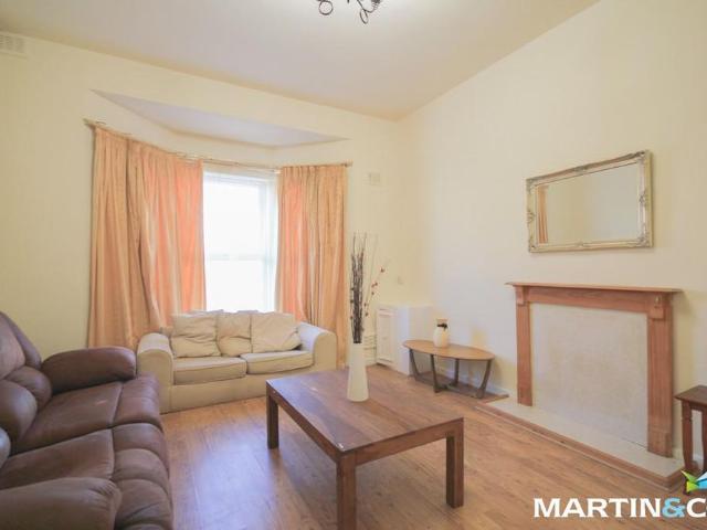2 bedroom ground floor flat to rent