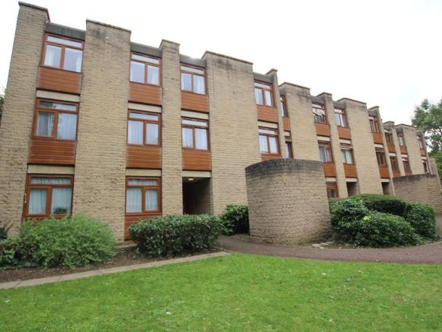 2 bedroom ground floor flat to rent