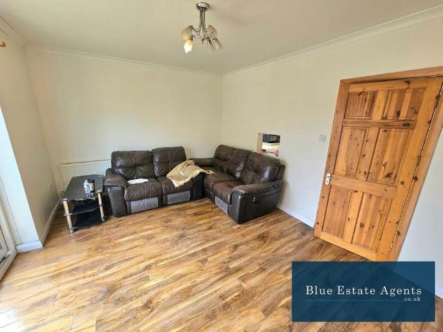 2 bedroom ground floor flat to rent
