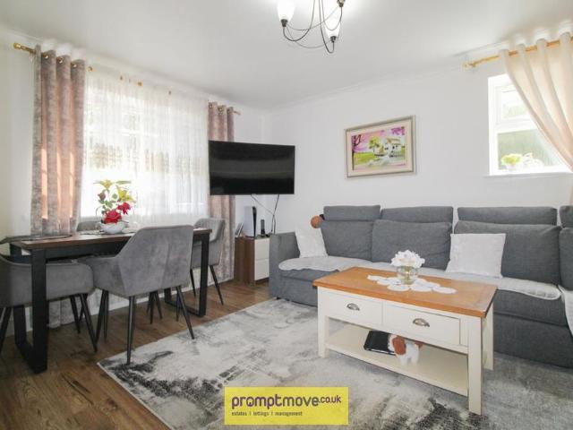 2 bedroom ground floor flat to rent