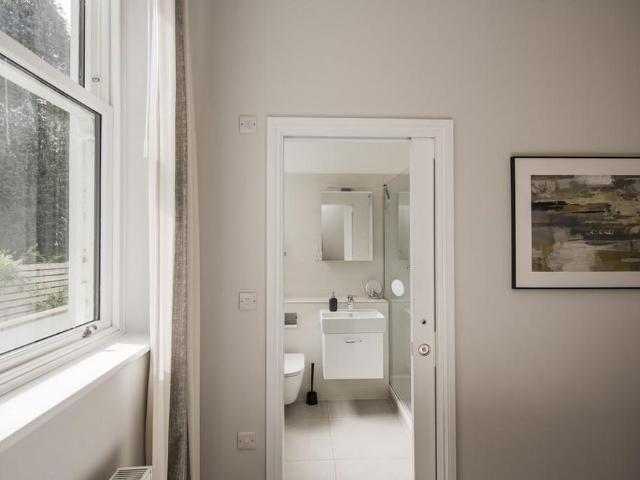 2 bedroom ground floor flat to rent