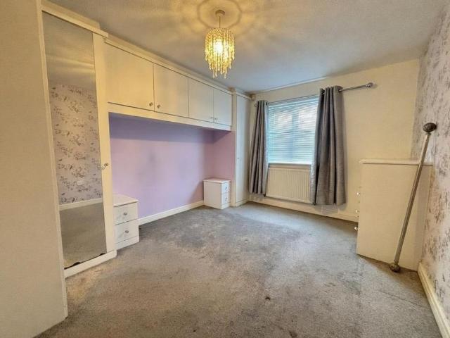 2 bedroom ground floor flat to rent