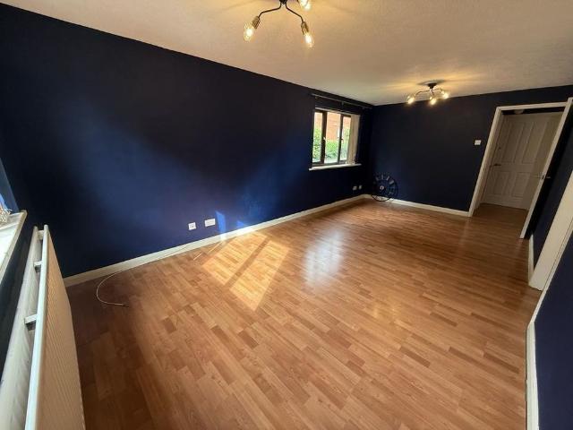 2 bedroom ground floor flat to rent