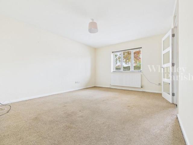 2 bedroom ground floor flat to rent
