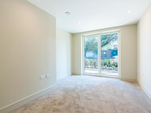 2 bedroom ground floor flat to rent