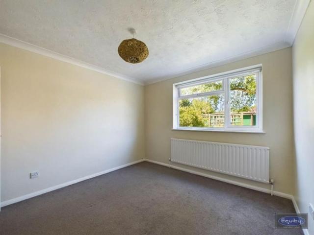2 bedroom ground floor flat to rent