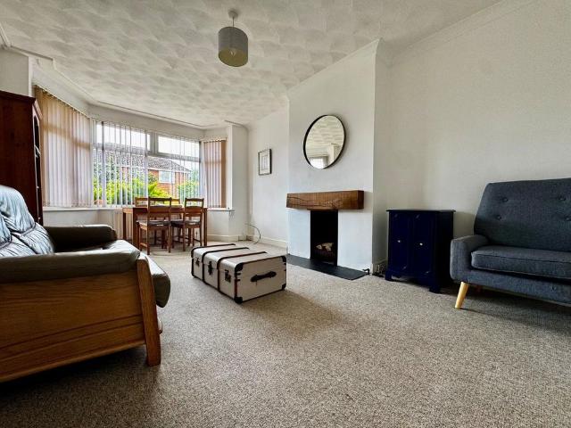 2 bedroom ground floor flat to rent