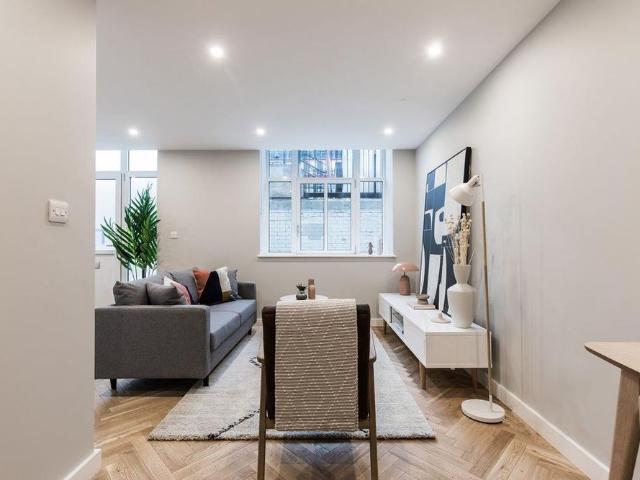 2 bedroom ground floor flat to rent