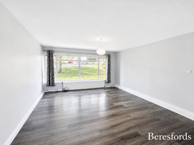 2 bedroom ground floor flat to rent