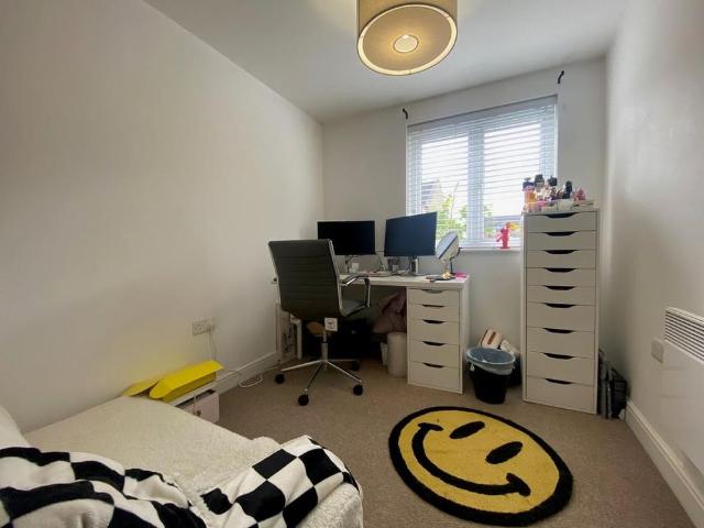 2 bedroom ground floor flat to rent