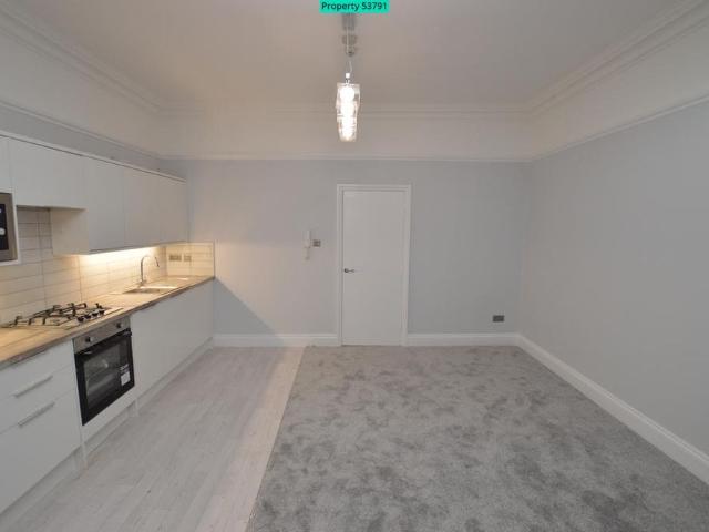 2 bedroom ground floor flat to rent