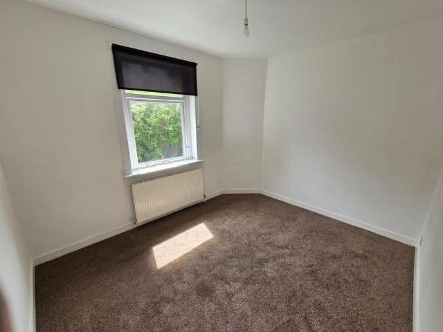 2 bedroom ground floor flat to rent