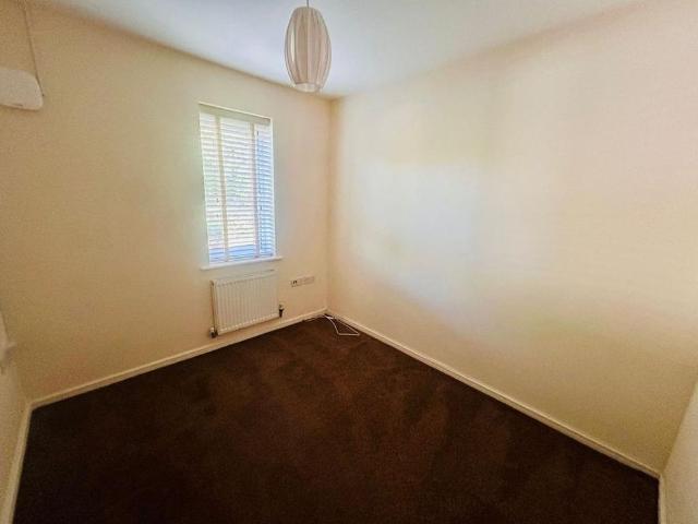 2 bedroom ground floor flat to rent
