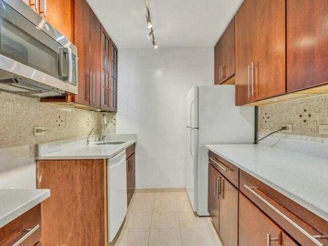2 bedroom, Guttenberg NJ 07093 102530914