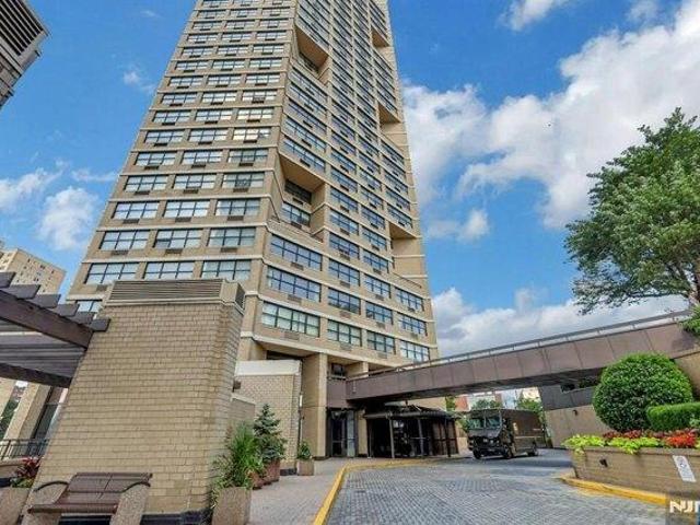 2 bedroom, Guttenberg NJ 07093 104571406