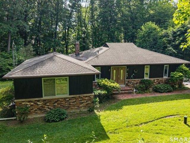 2 bedroom, Guilford CT 06437 104114714