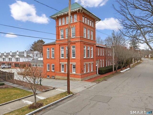 2 bedroom, Guilford CT 06437 LS102258366