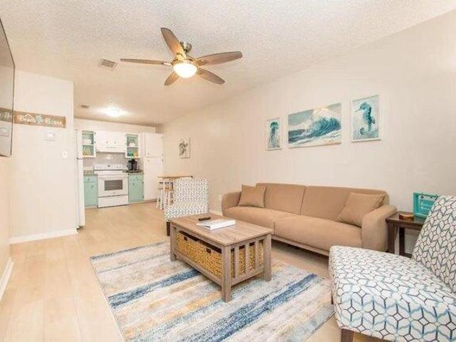 2 bedroom, Gulf Breeze FL 32563 LS91905988