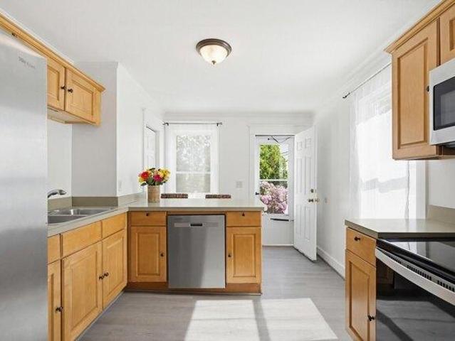 2 bedroom, Dover NH 03820 104263319
