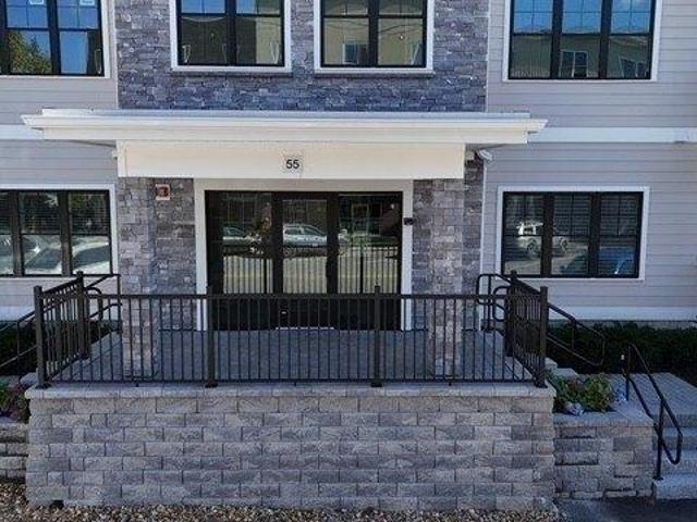 2 bedroom, Dover NH 03820 103666785