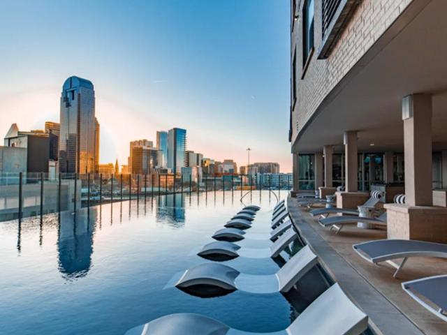 2 bedroom, Dallas TX 75204 77992818