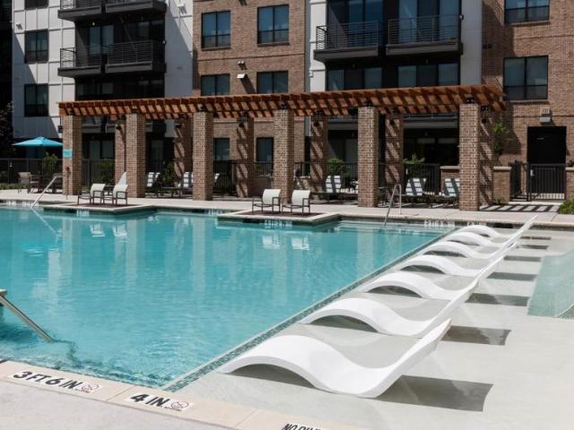 2 bedroom, Dallas TX 75201 77490076