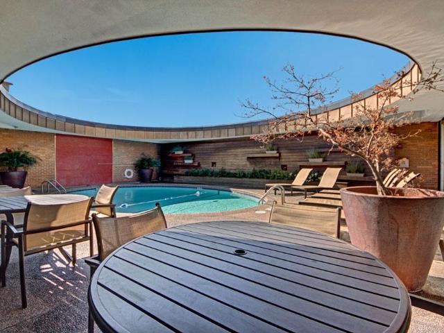 2 bedroom, Dallas TX 75202 61963327