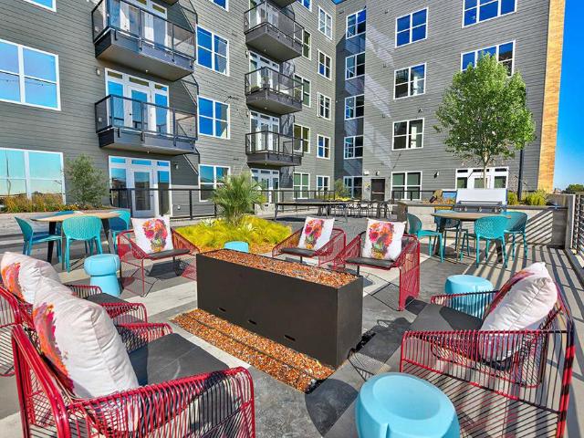 2 bedroom, Dallas TX 75226 LS60418344