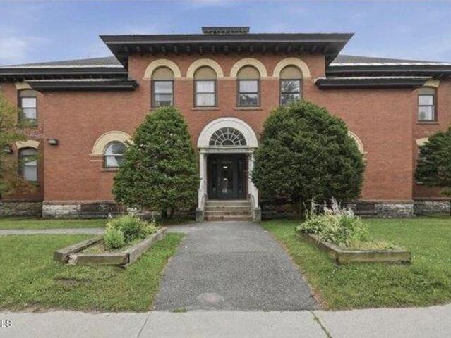 2 bedroom, Dalton MA 01226 104443236