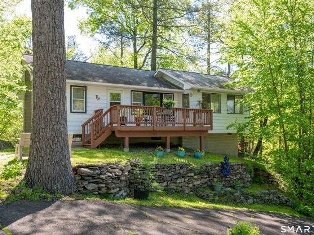 2 bedroom, Danbury CT 06810 102444422