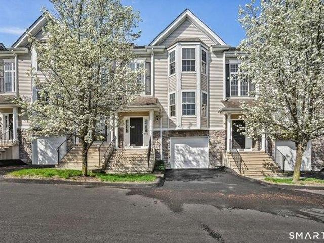 2 bedroom, Danbury CT 06810 102346987