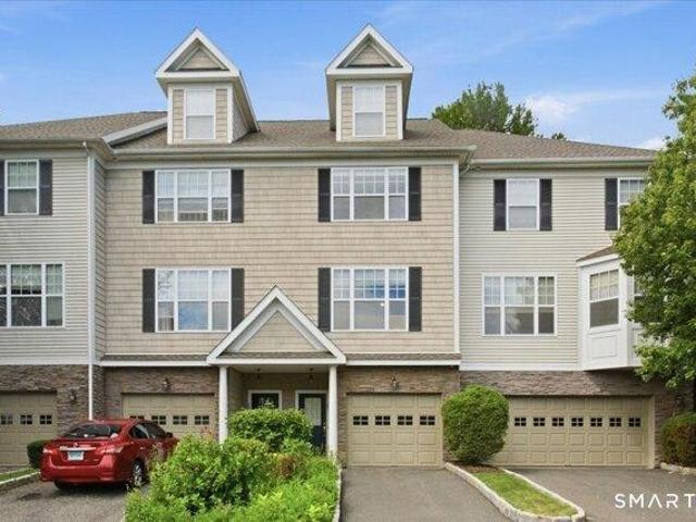 2 bedroom, Danbury CT 06810 104444896