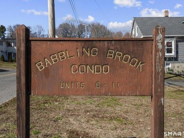 2 bedroom, Danbury CT 06810 104445388