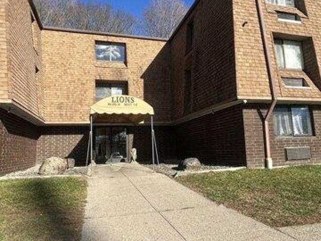 2 bedroom, Danbury CT 06810 104512596