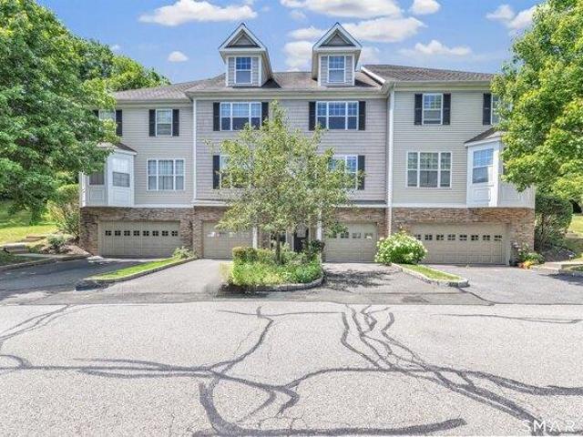 2 bedroom, Danbury CT 06810 104539307