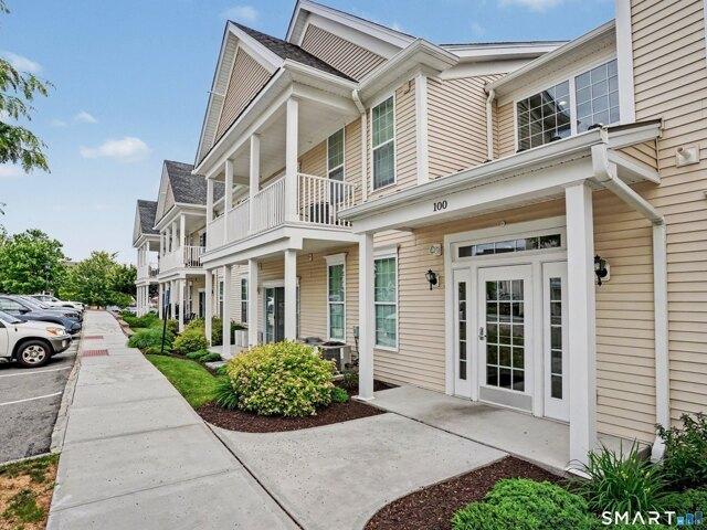 2 bedroom, Danbury CT 06810 104869632