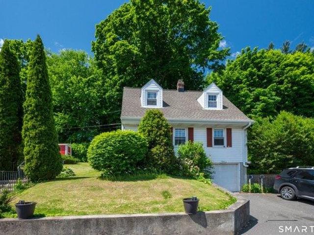 2 bedroom, Danbury CT 06810 104300175