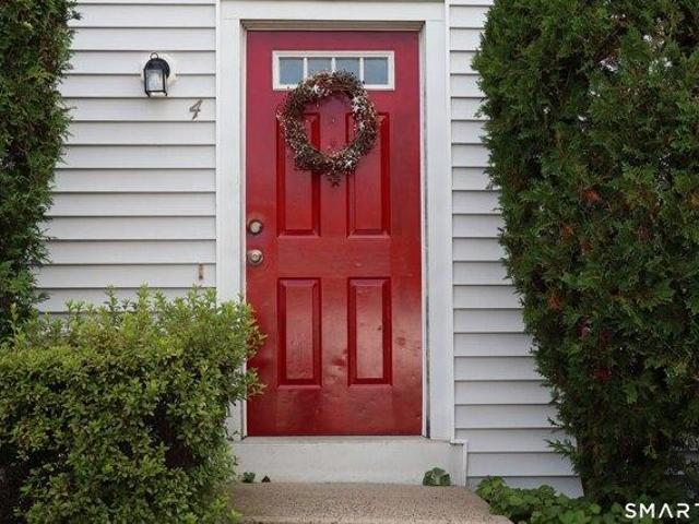 2 bedroom, Danbury CT 06810 105172359
