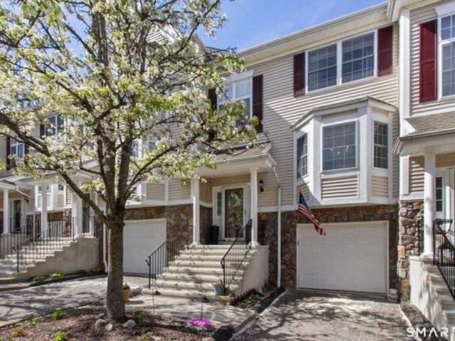 2 bedroom, Danbury CT 06810 LS102026373