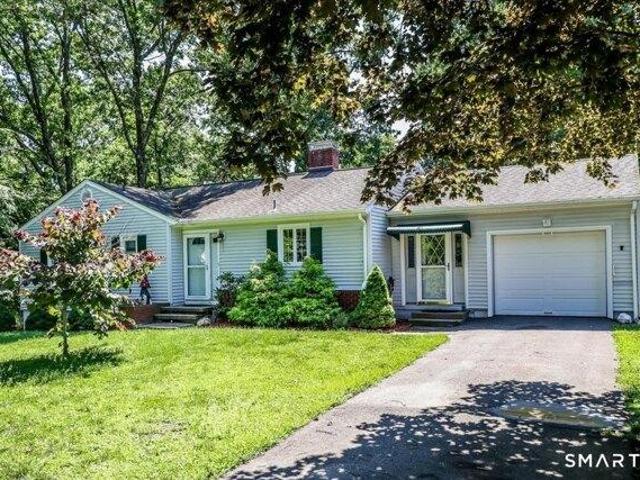 2 bedroom, Danbury CT 06811 104717722