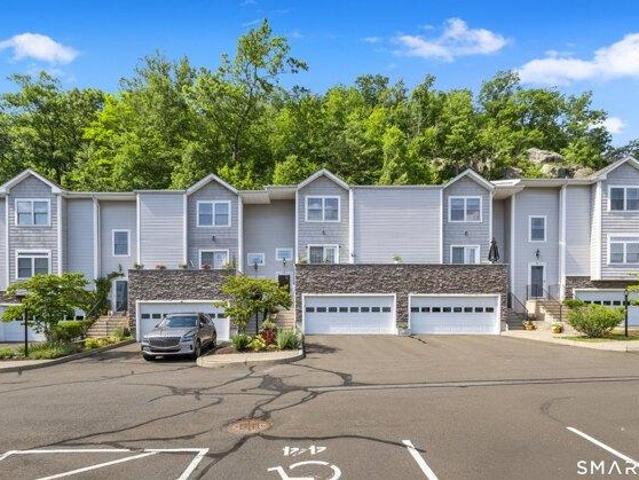 2 bedroom, Danbury CT 06811 104263537
