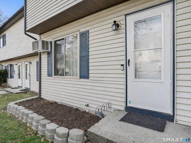 2 bedroom, Danbury CT 06811 LS102316562