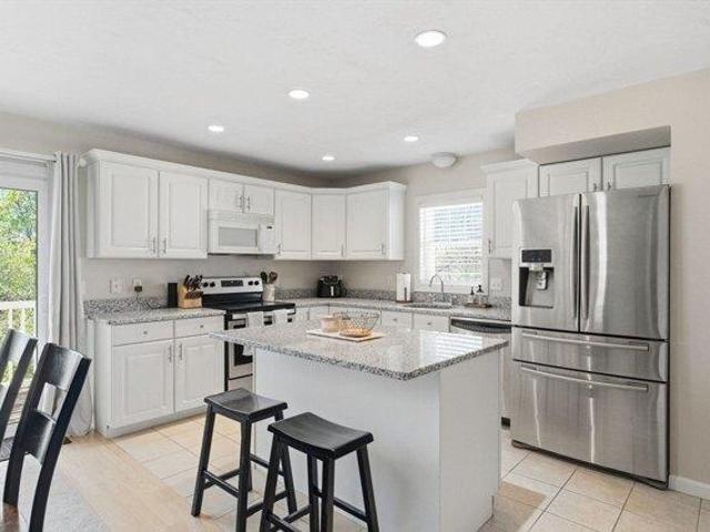 2 bedroom, Danvers MA 01923 LS102709157