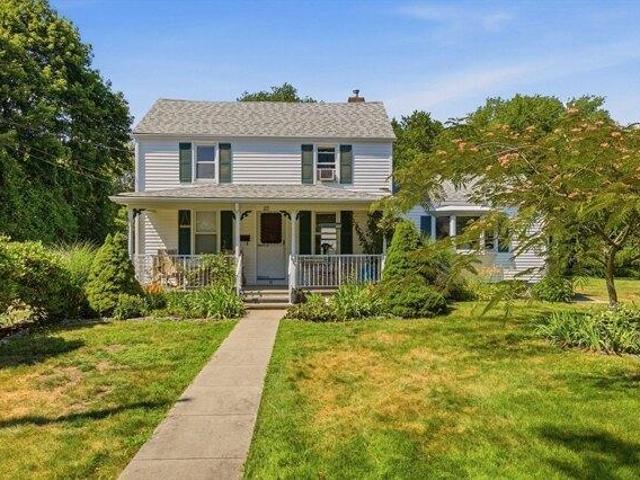 2 bedroom, Dartmouth MA 02747 104510898
