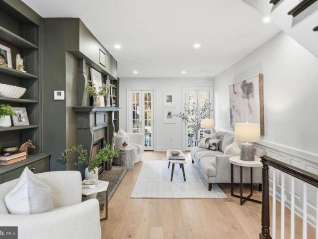 2 bedroom, DC DC 101948674
